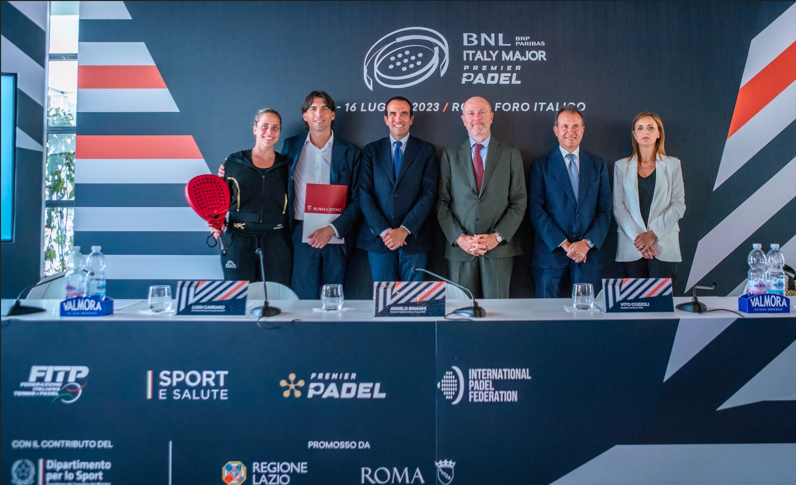 A Roma il meglio del padel mondiale e lo storico esordio delle donne